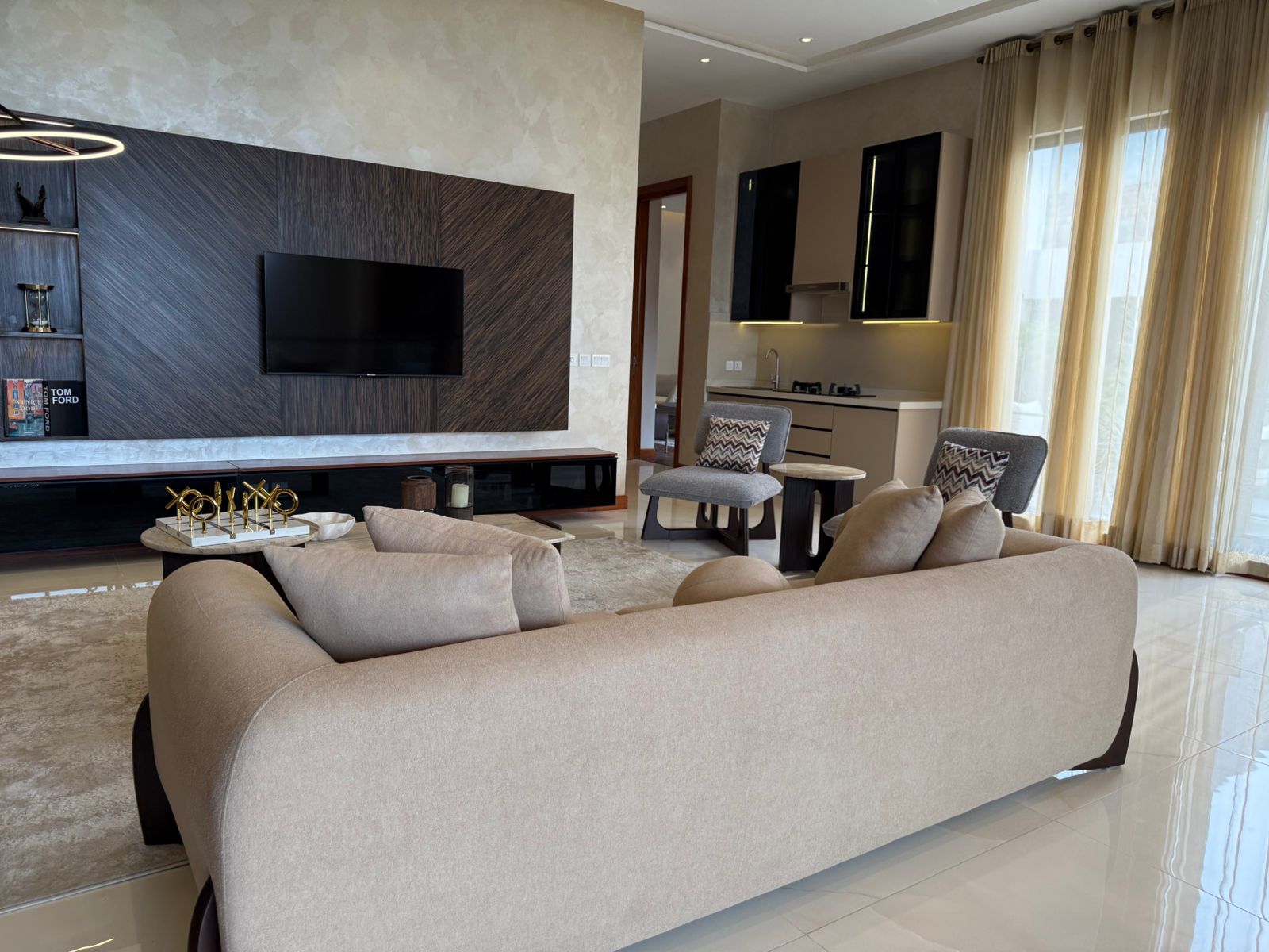 Luxe Sofa Set – Miracle Interiors